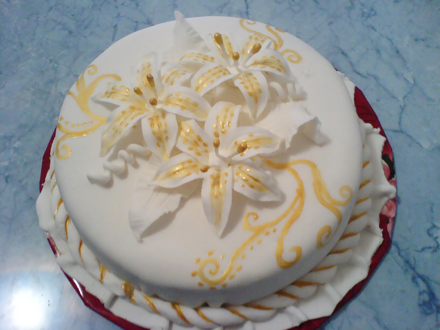 White Lilies - CakeCentral.com
