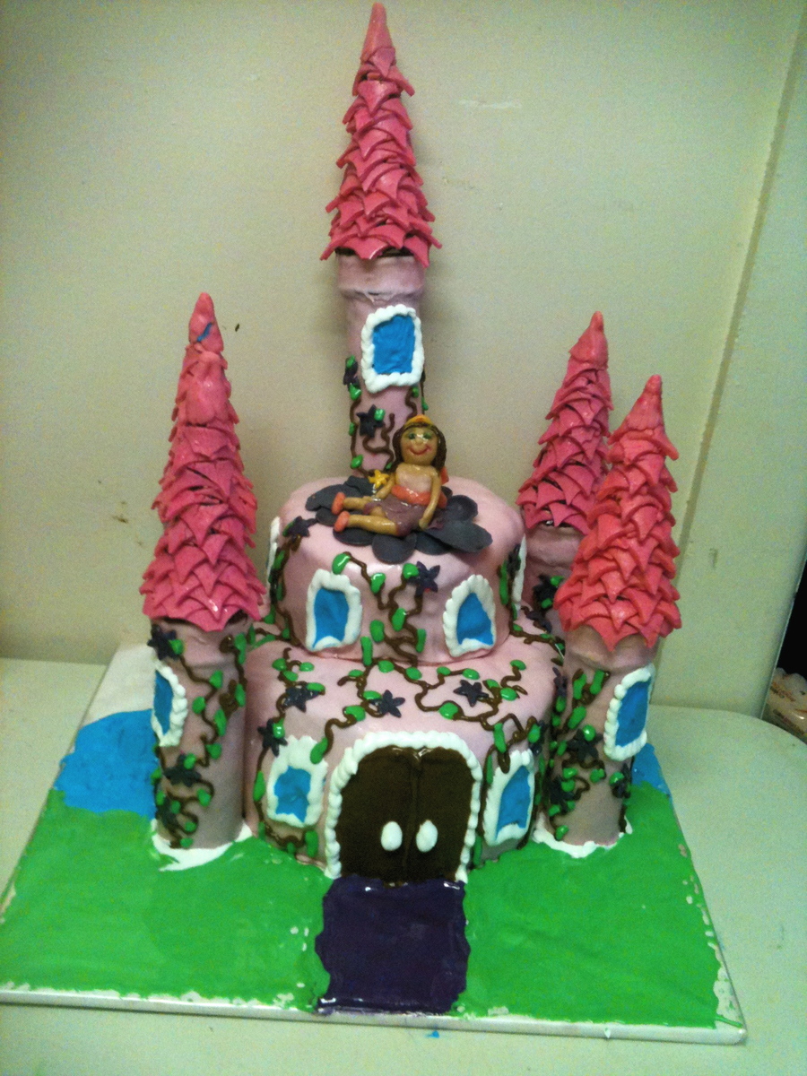 First Castle Cake. - CakeCentral.com