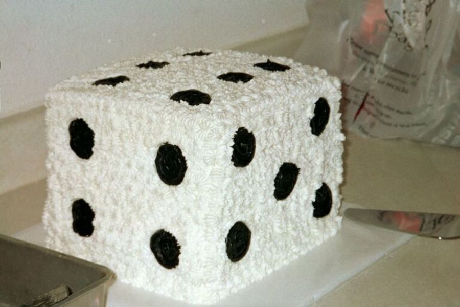 Bunco Cake - CakeCentral.com