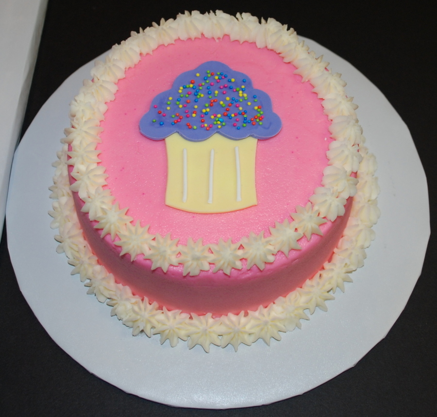 Cupcake Theme Birthday Cake - CakeCentral.com