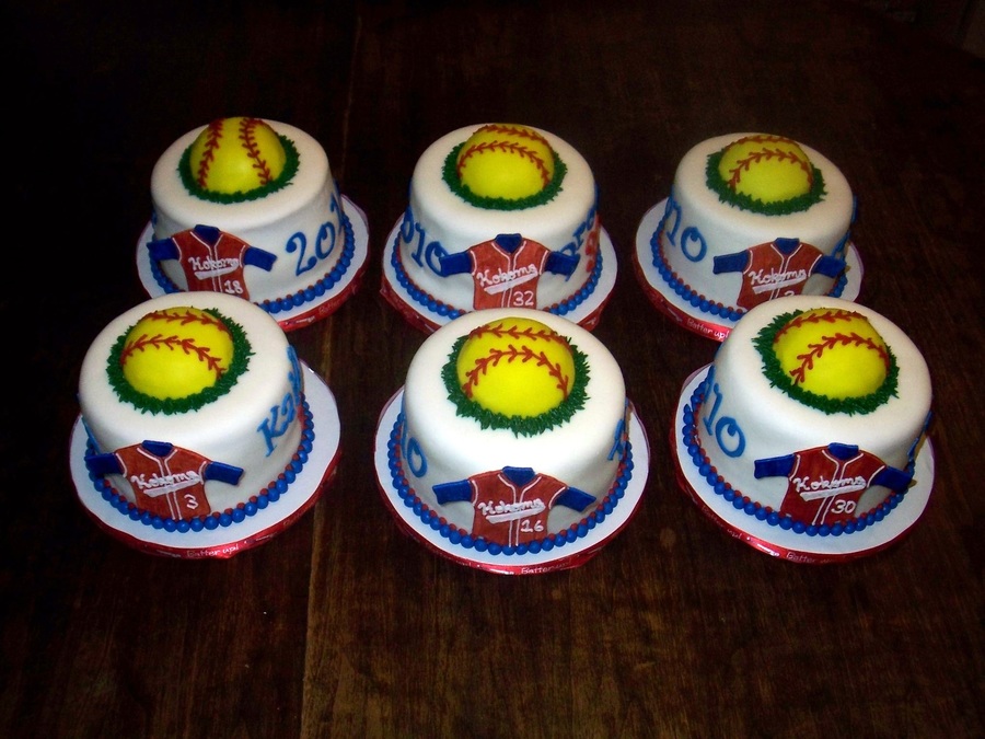 Team Softball Cakes - CakeCentral.com