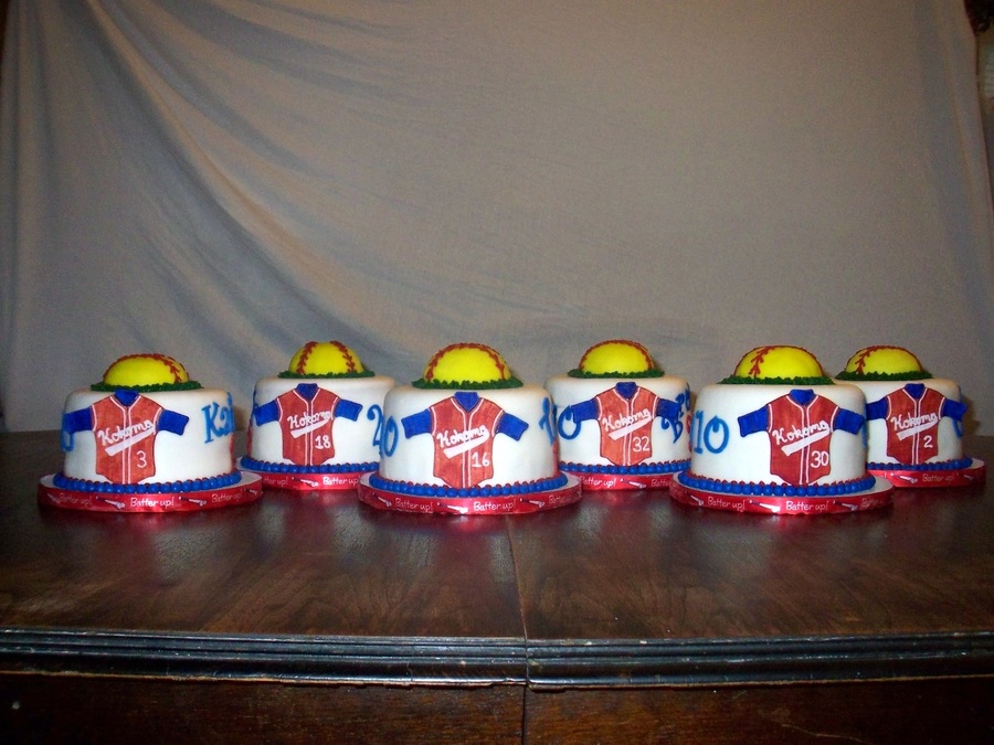 Team Softball Cakes - CakeCentral.com