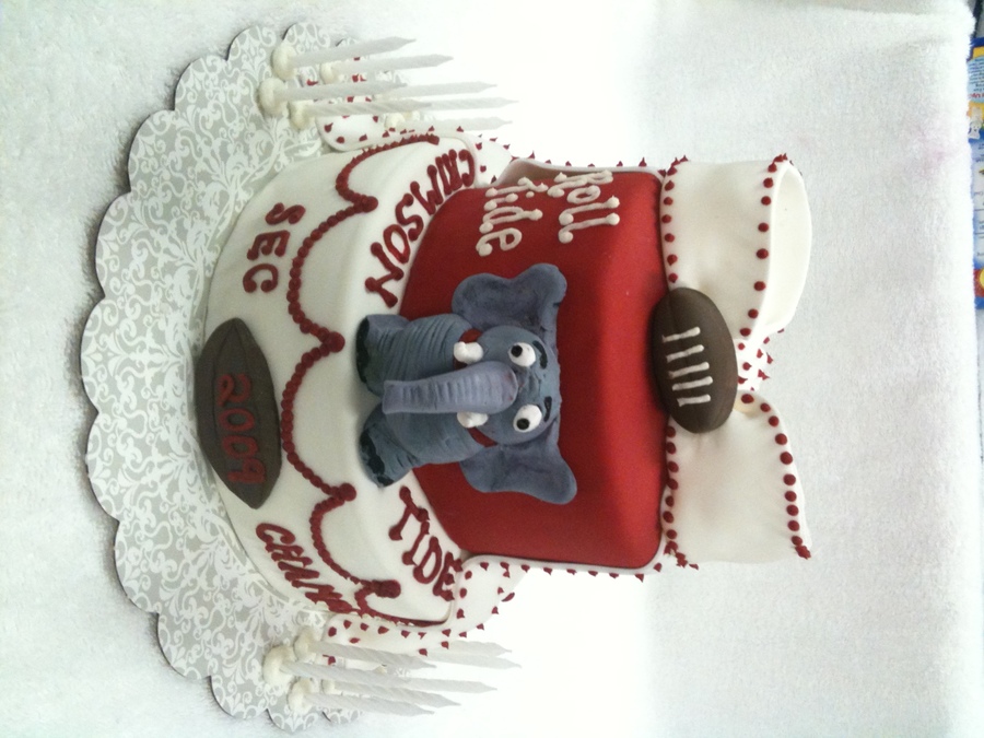 University Of Alabama Football Cake - CakeCentral.com