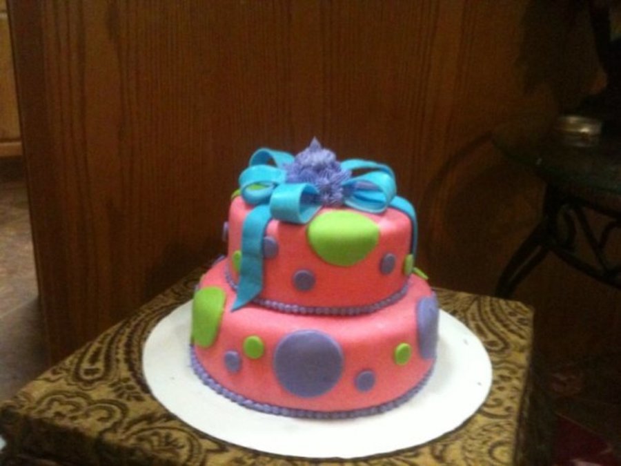 Polka Dot Cake - CakeCentral.com