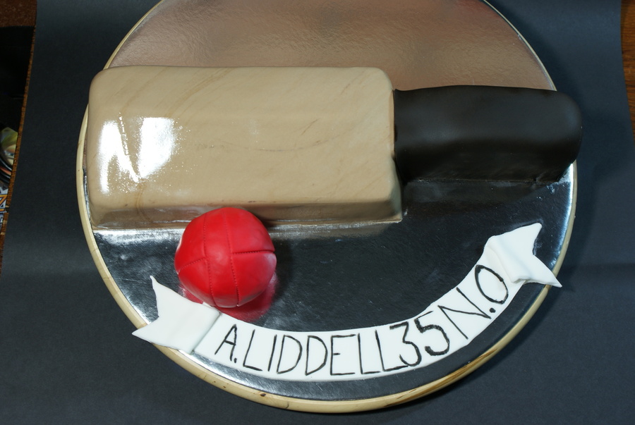 Cricket Bat And Ball - CakeCentral.com