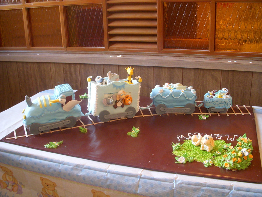 Baby Shower Train - CakeCentral.com