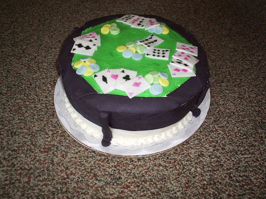 Poker Table - CakeCentral.com