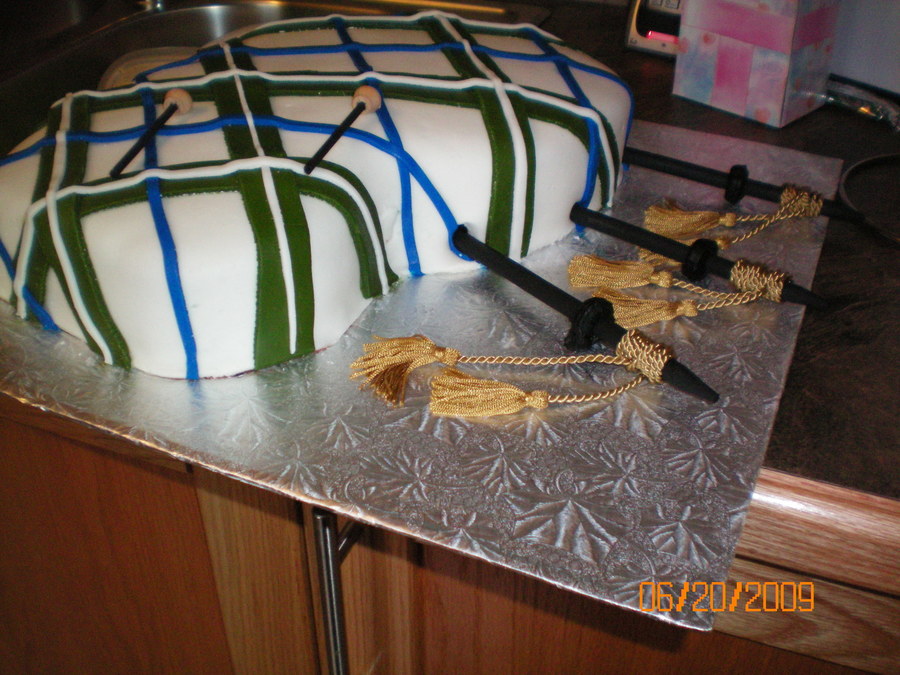Bagpipes Cake - CakeCentral.com