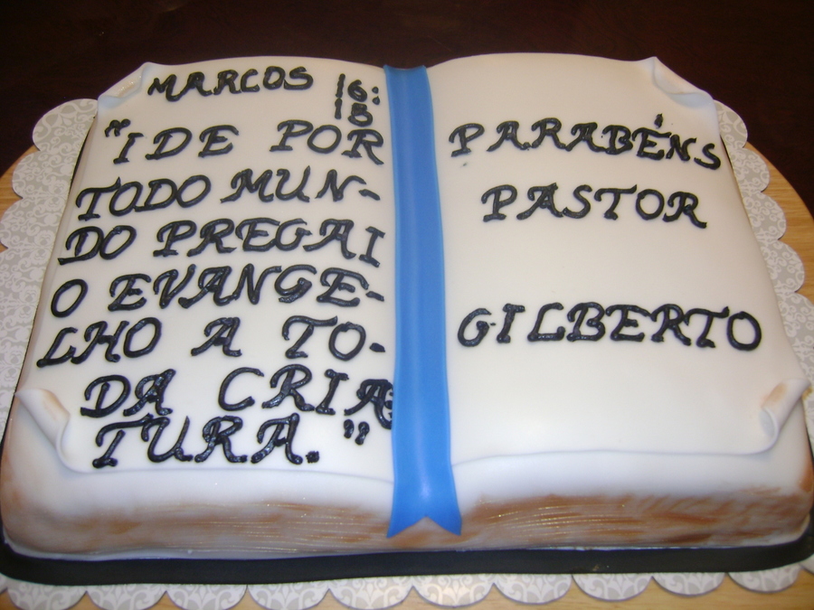 Book Cake - CakeCentral.com