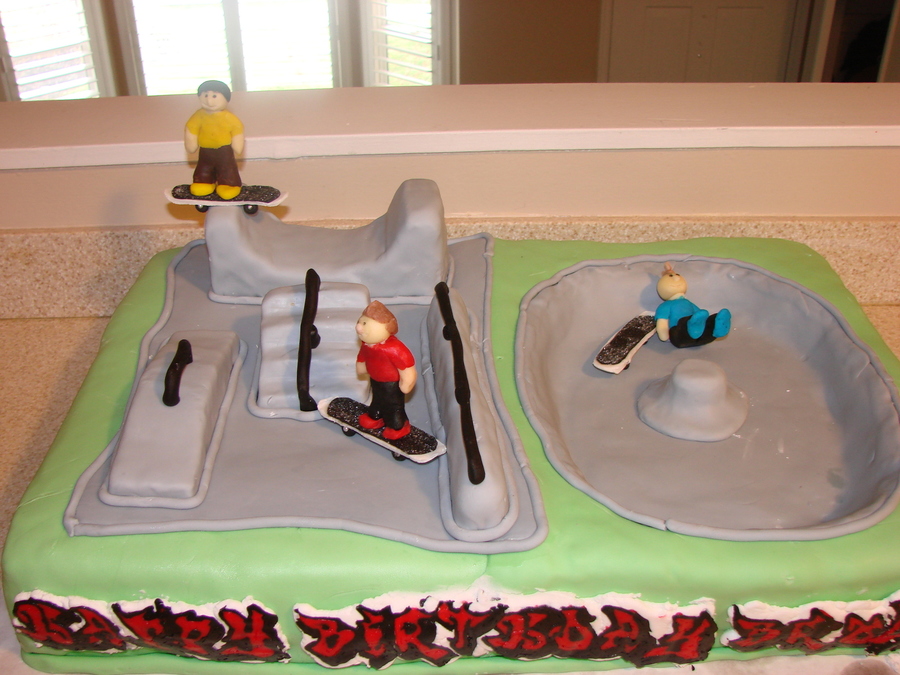 Skateboard Park Cake - CakeCentral.com