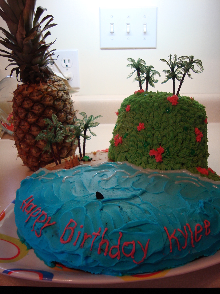 Island Cake - CakeCentral.com
