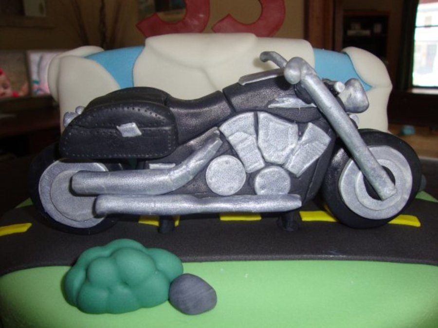 Motorcyle Themed Birthday Cake - CakeCentral.com