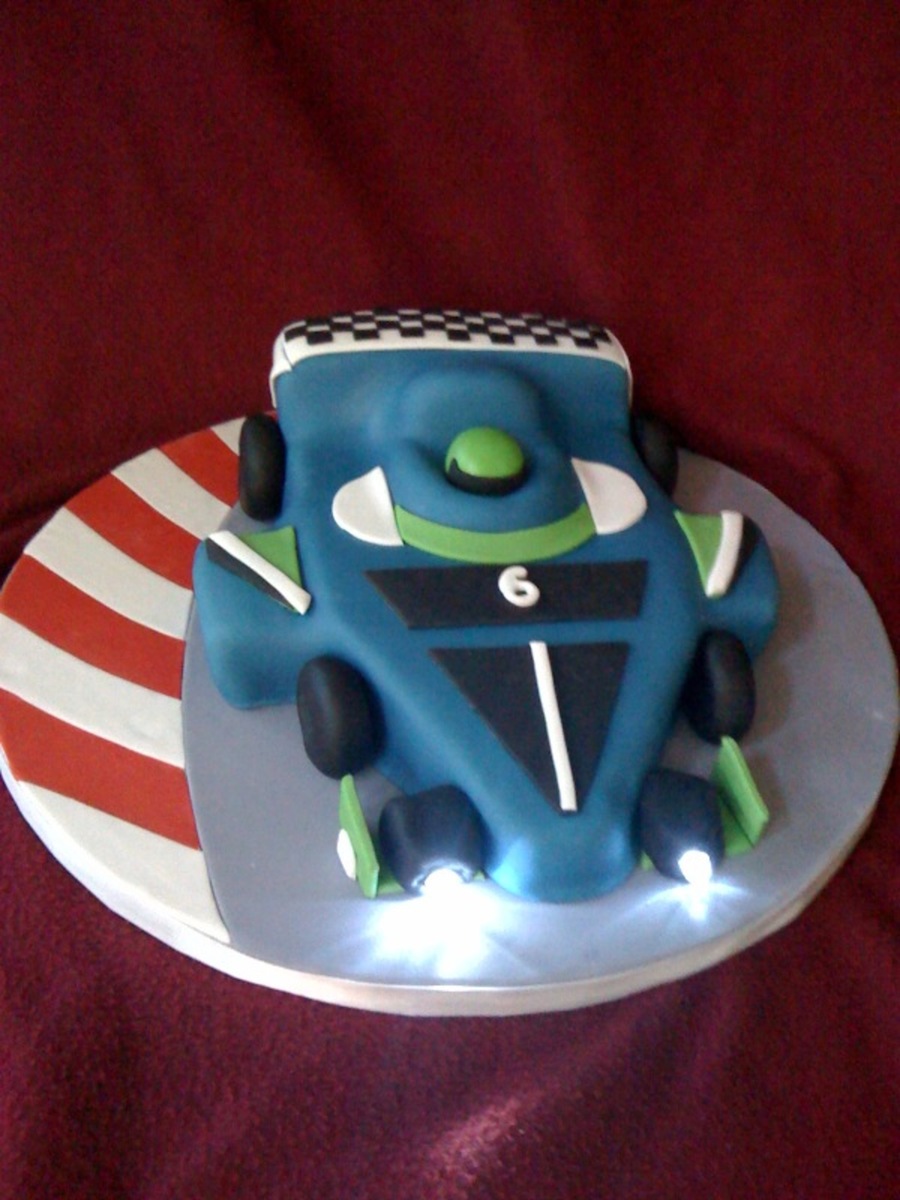 Race Car Fanatic - CakeCentral.com