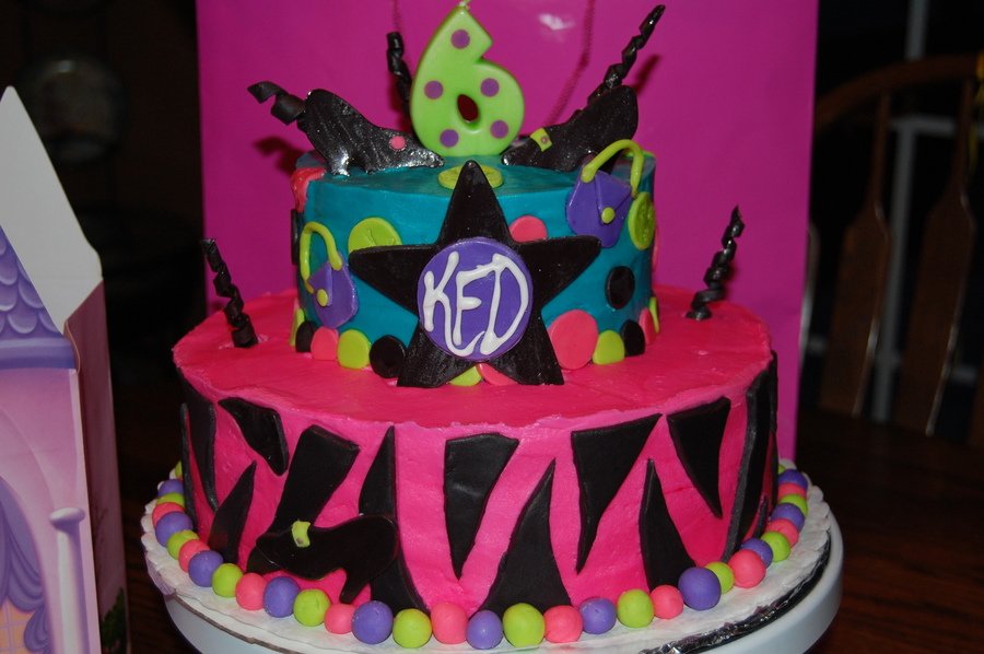 Hot Pink Fashion Girls 6Th Birthday - CakeCentral.com