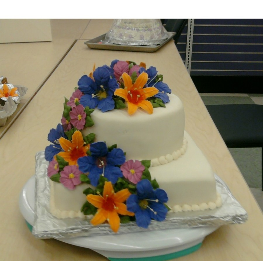 Royal Icing Flowers - CakeCentral.com