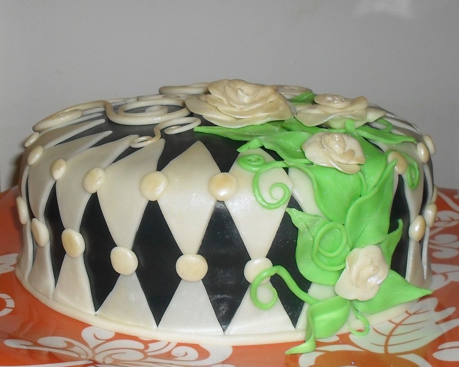Black And White Harlequin Cake - CakeCentral.com