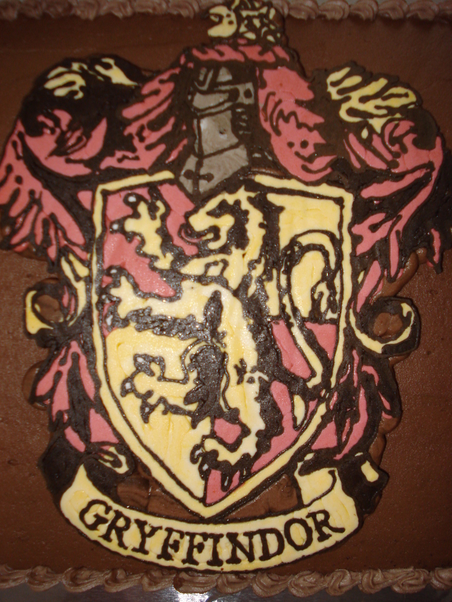 Harry Potter Gryffindor Cake - CakeCentral.com