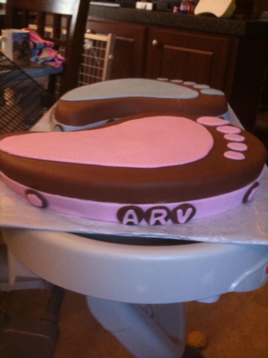 Baby Shower Footprints Cake - CakeCentral.com
