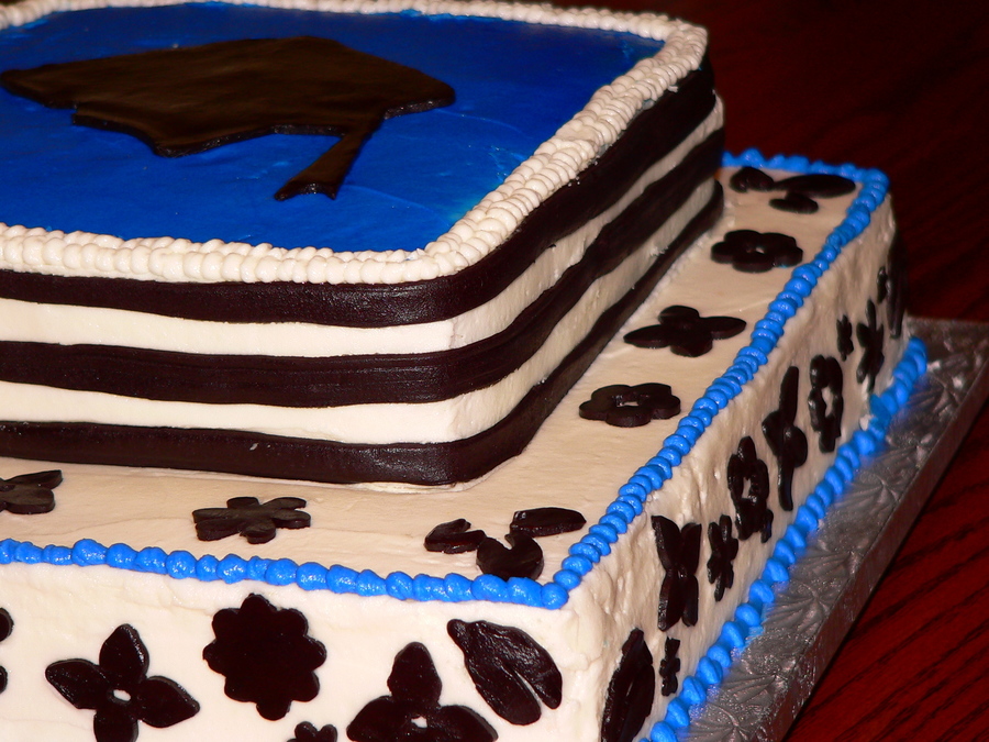 Black/blue & White Graduation Cake - CakeCentral.com
