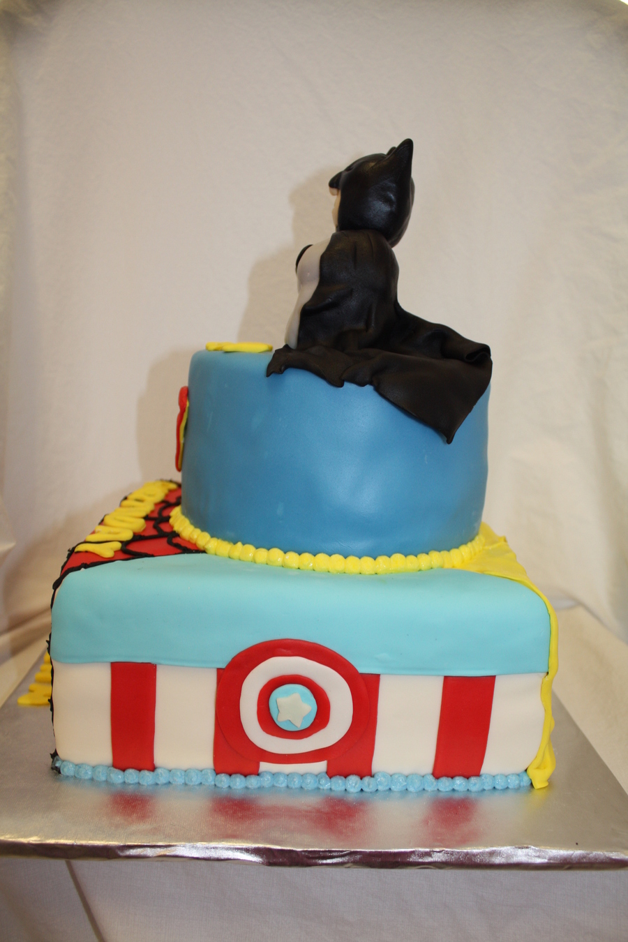 Super Hero Cake - CakeCentral.com