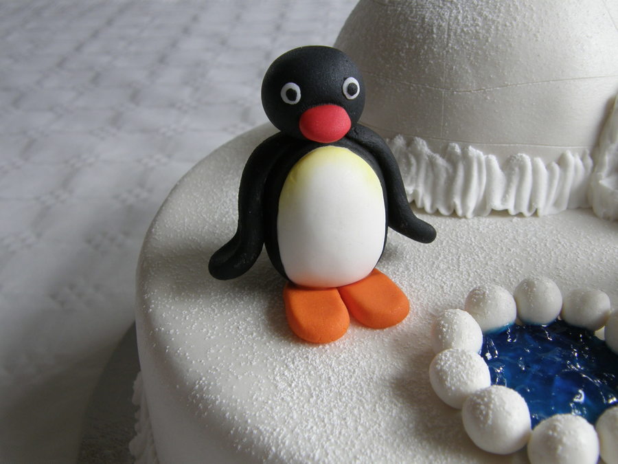 Pingu Cake - CakeCentral.com