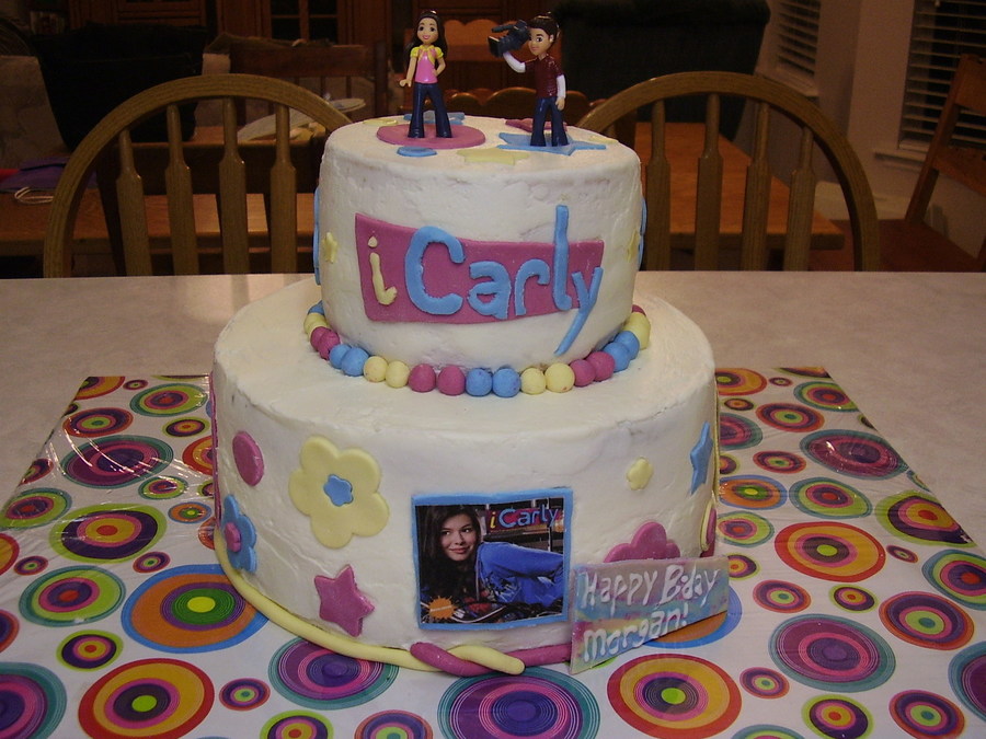 Icarly Cake - CakeCentral.com