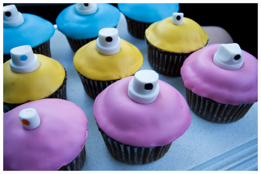 Graffiti Cuppies! - CakeCentral.com