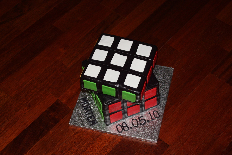 Rubics Cube - CakeCentral.com
