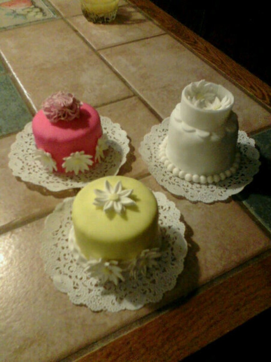 Mini Spring Cakes - CakeCentral.com