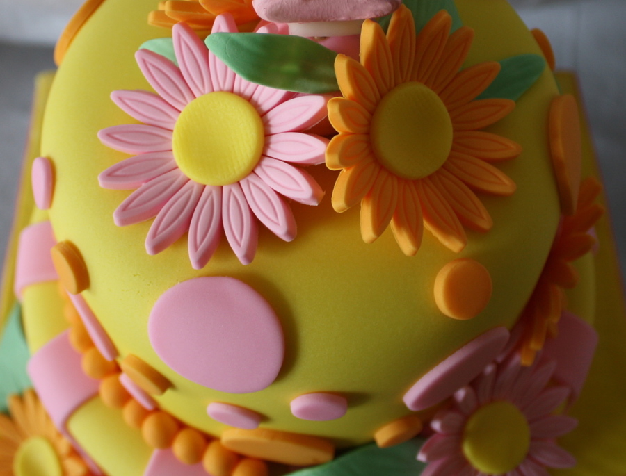 Kendall's First Birthday Cake! - CakeCentral.com