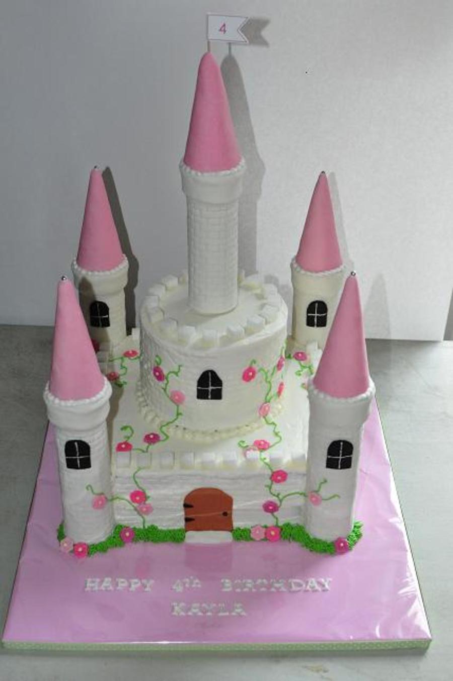 Castle Cake - CakeCentral.com