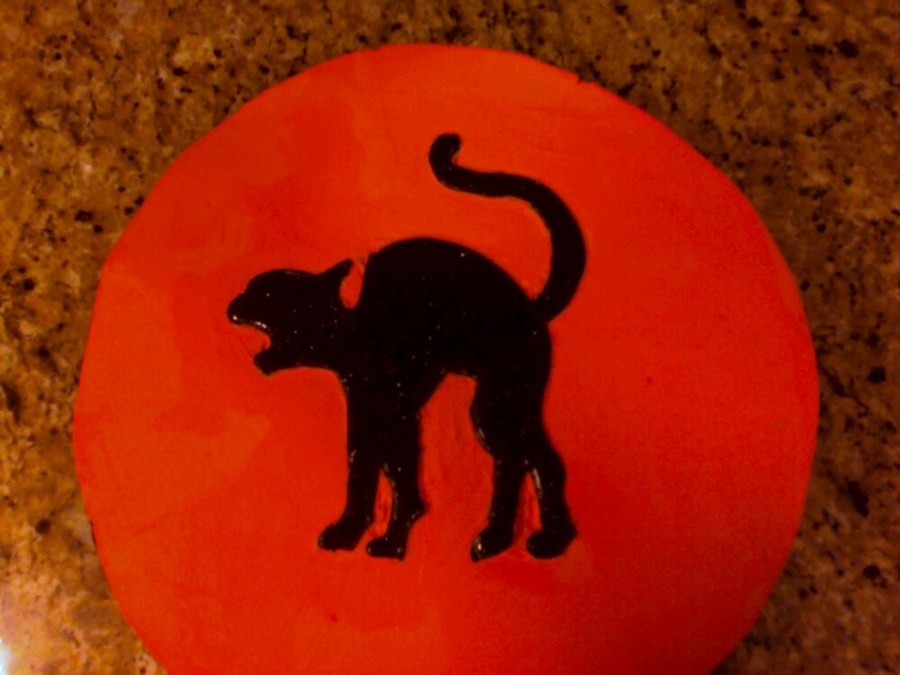Black Cat Cake - CakeCentral.com