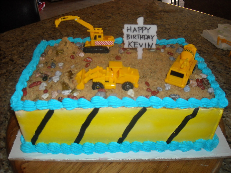 Construction Site Cake - CakeCentral.com