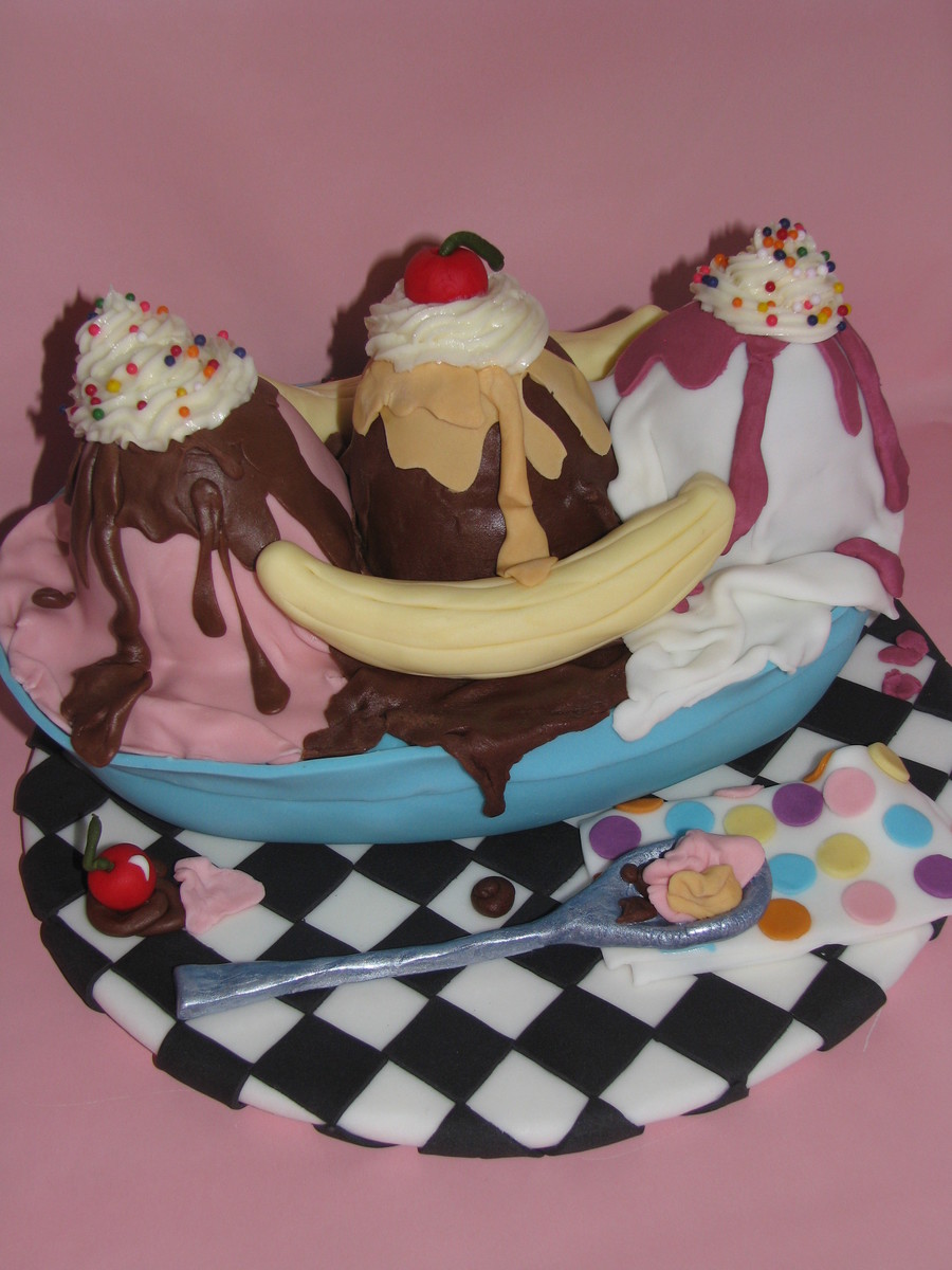 Banana Split Cake - CakeCentral.com