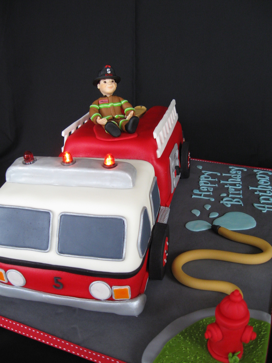 Firetruck - CakeCentral.com