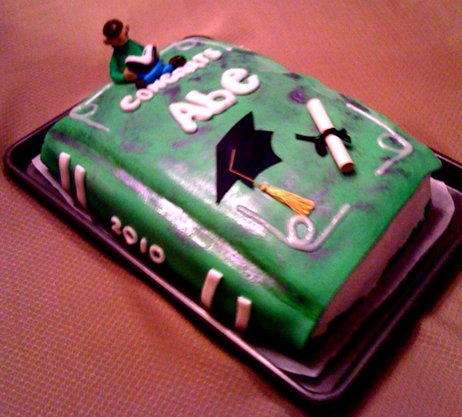 Graduation Cake For English Major - CakeCentral.com