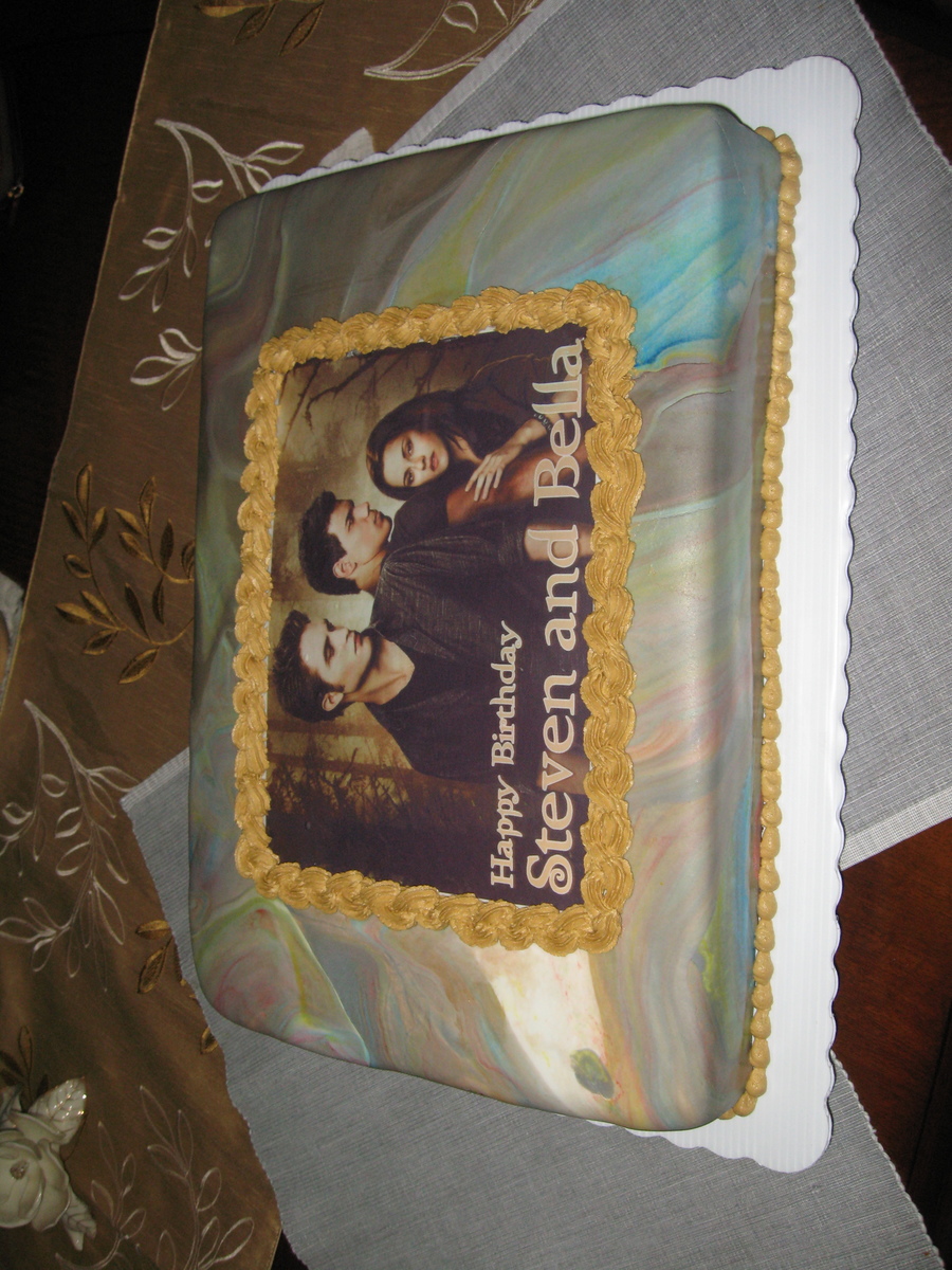 Twilight Birthday Cake - CakeCentral.com