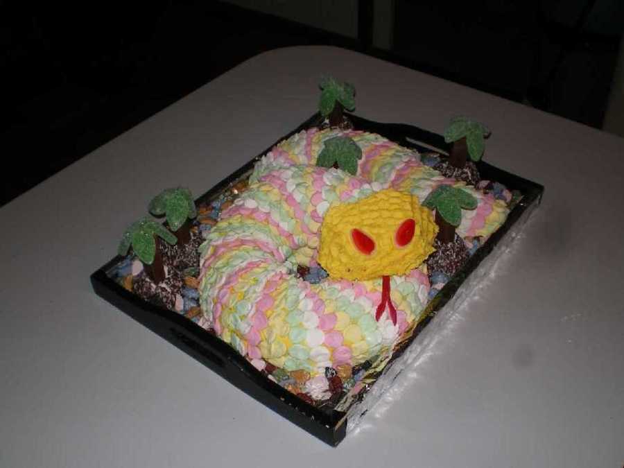 Snake - CakeCentral.com