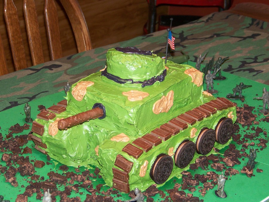 Tank Birthday Cake - CakeCentral.com