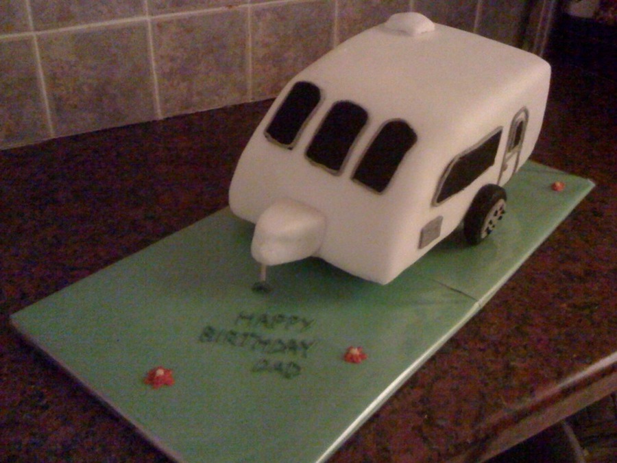 Caravan Cake - CakeCentral.com