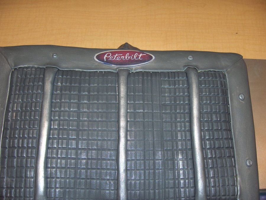 Peterbilt 18 Wheeler Grill - CakeCentral.com