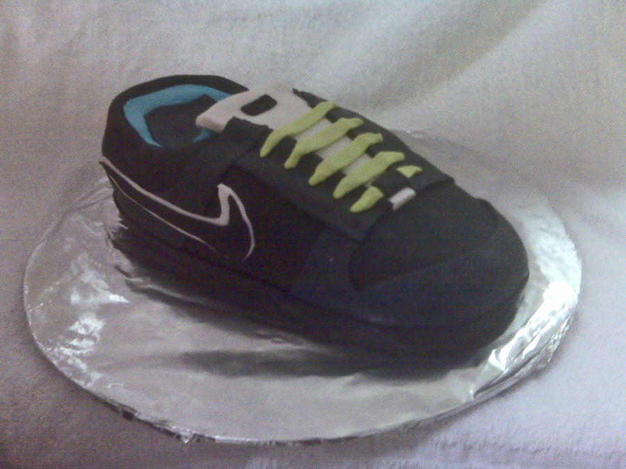 Sneaker Cake - CakeCentral.com