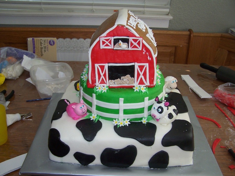 Barn Cake - CakeCentral.com