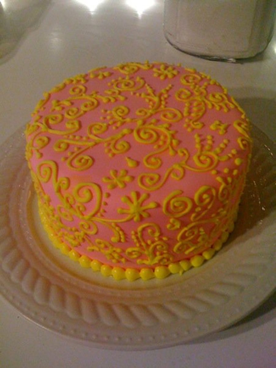 Scrolls - CakeCentral.com