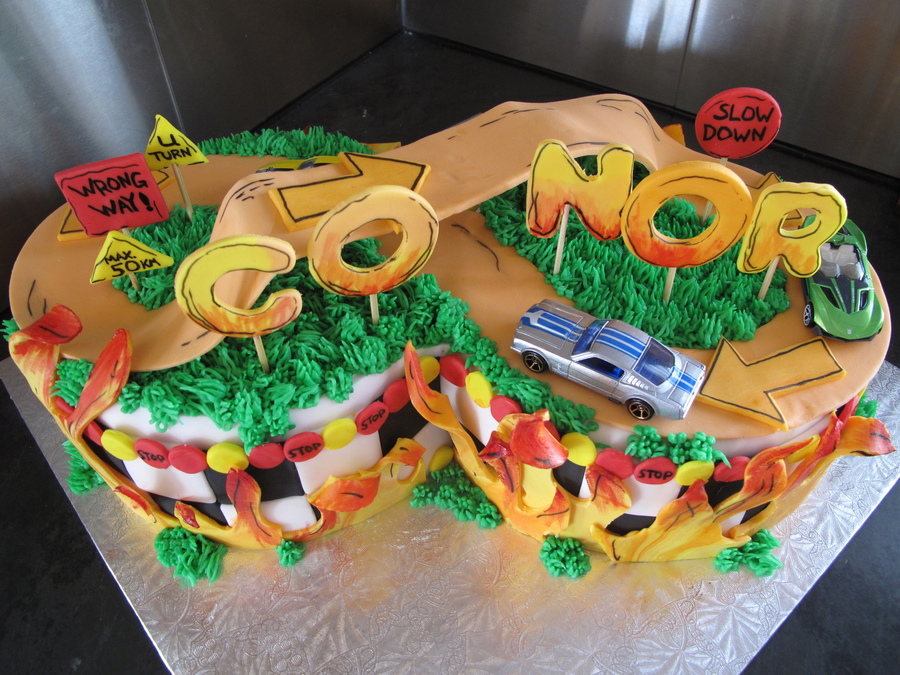 Hot Wheels Race Car - CakeCentral.com