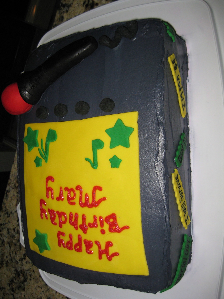 Karaoke Birthday Cake - CakeCentral.com