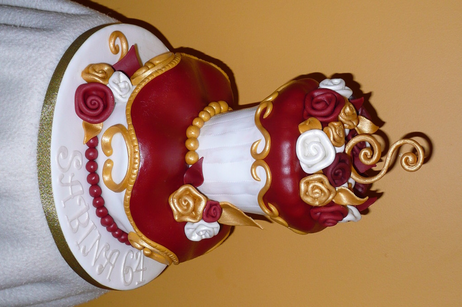 Red, White & Gold Roses Cake - CakeCentral.com