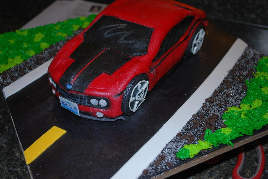 Dodge Challenger - CakeCentral.com