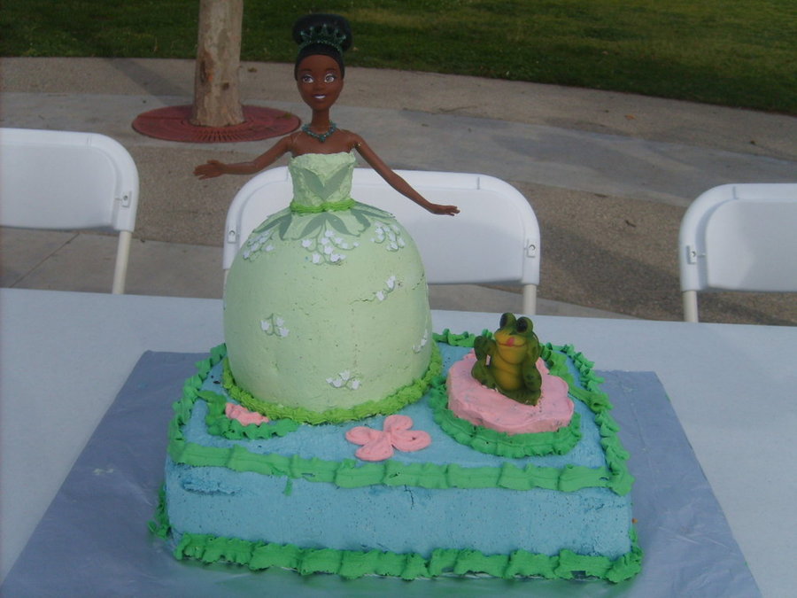 Princess And The Frog Cake - CakeCentral.com