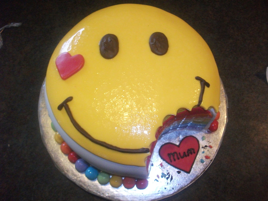 Smiley Face - CakeCentral.com